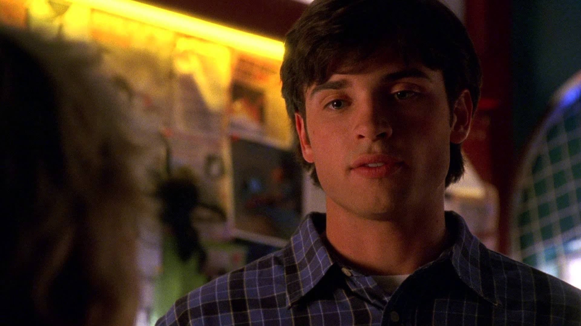 Poster Smallville Saison 3 Affiche 40 sur 217 AlloCiné