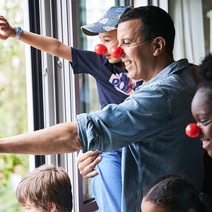 Sur un fil - Film 2024 - AlloCiné