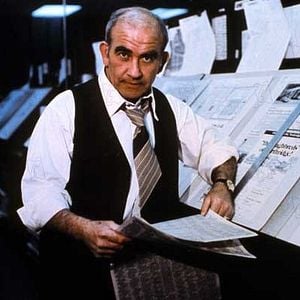 Photos et affiches de la série Lou Grant - AlloCiné