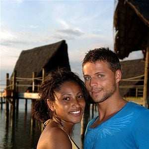 Photos et affiches de la série Foudre - AlloCiné