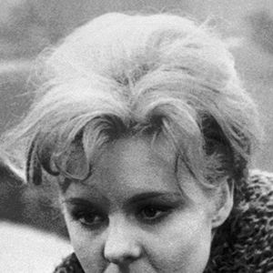 June Ritchie - AlloCiné