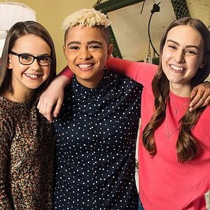 We Are Savvy - Série TV 2016 - AlloCiné