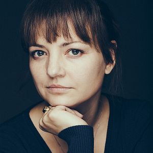 Laura Bro - AlloCiné