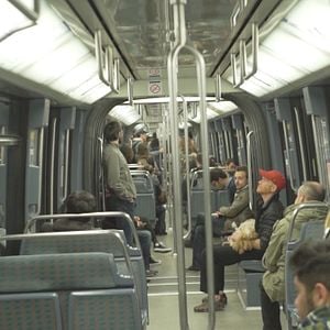 Colis Suspect - Film documentaire 2019 - AlloCiné