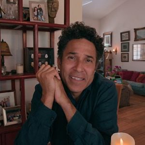 Social Distance - Série TV 2020 - AlloCiné