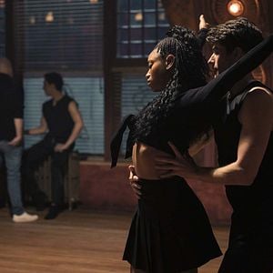 Tiny Pretty Things Saison 1 - AlloCiné