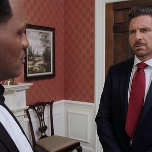 The Oval Saison 1 - AlloCiné