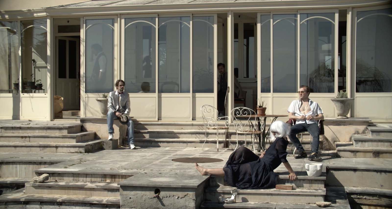 Photo du film Vaterland - Photo 1 sur 10 - AlloCiné