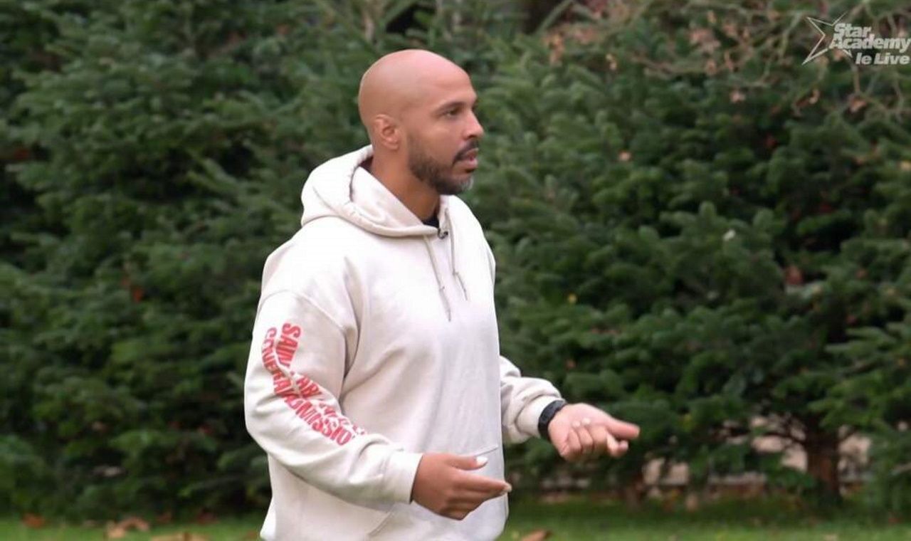 Furieux, Coach Joe (Star Academy) recadre les élèves et annule le cours ...