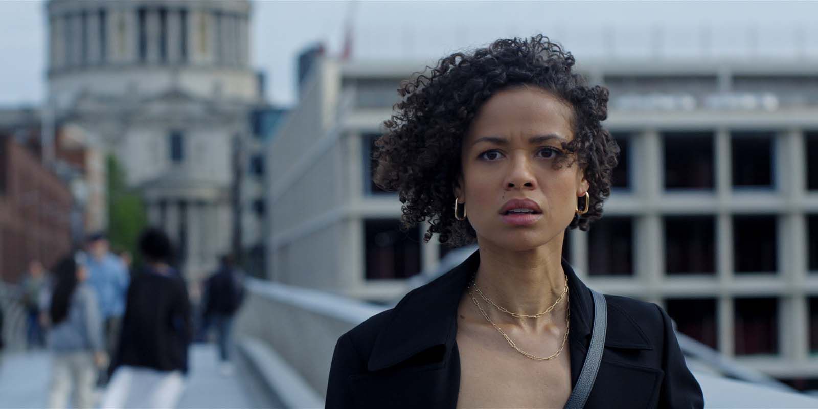 Surface (2022) : Surface (2022) : Photo Gugu Mbatha-Raw - 6 sur 18 - AlloCiné