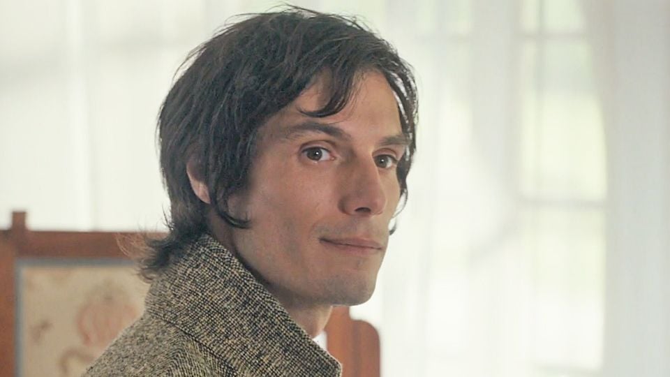 Trailer du film Les Ailes Collées - Les Ailes Collées Bande-annonce VF ...