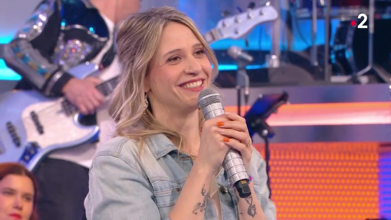 N’oubliez pas les paroles : Cindy franchit un cap symbolique, à combien ...