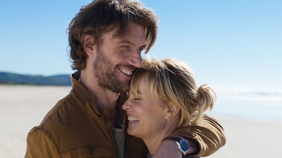 Trailer du film Take My Hand - Take My Hand Bande-annonce VO - AlloCiné