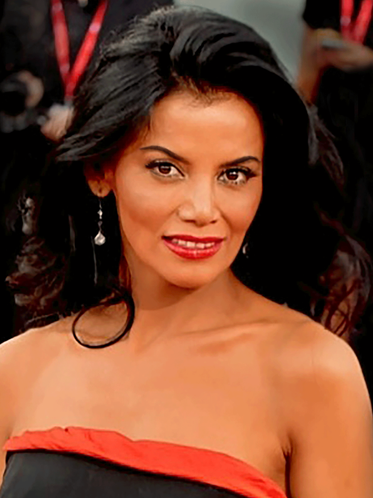 Elham Erfani : Sa biographie - AlloCiné