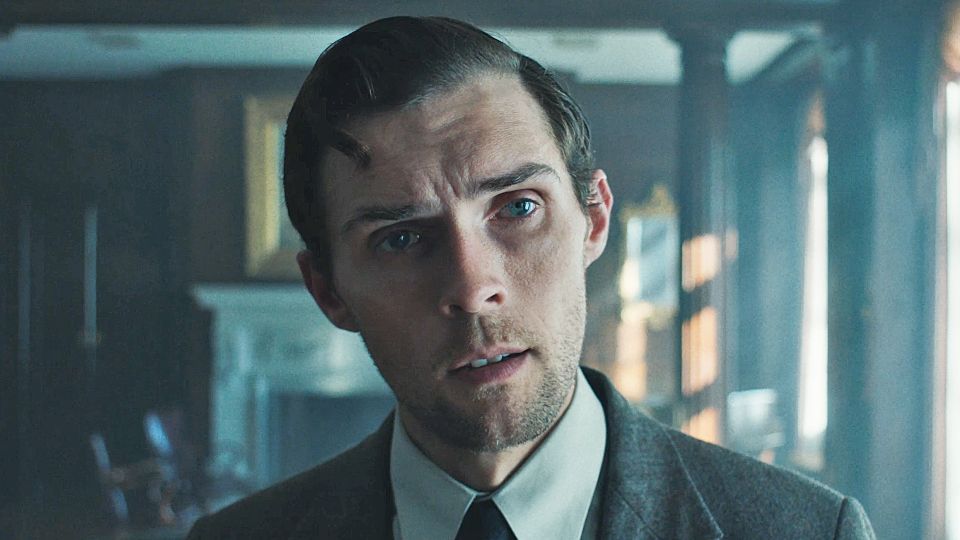 Trailer du film Dead Whisper - Dead Whisper Bande-annonce VO - AlloCiné