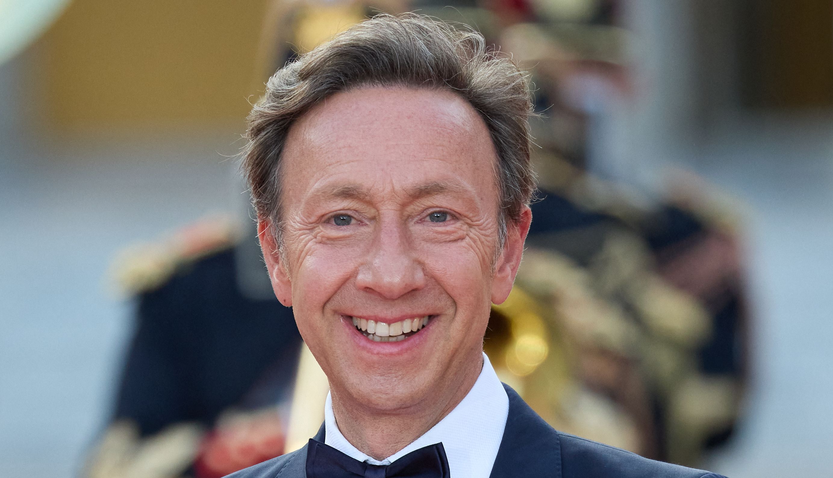 Reconversion pour Stéphane Bern : son nouveau rôle loin de la télé ...