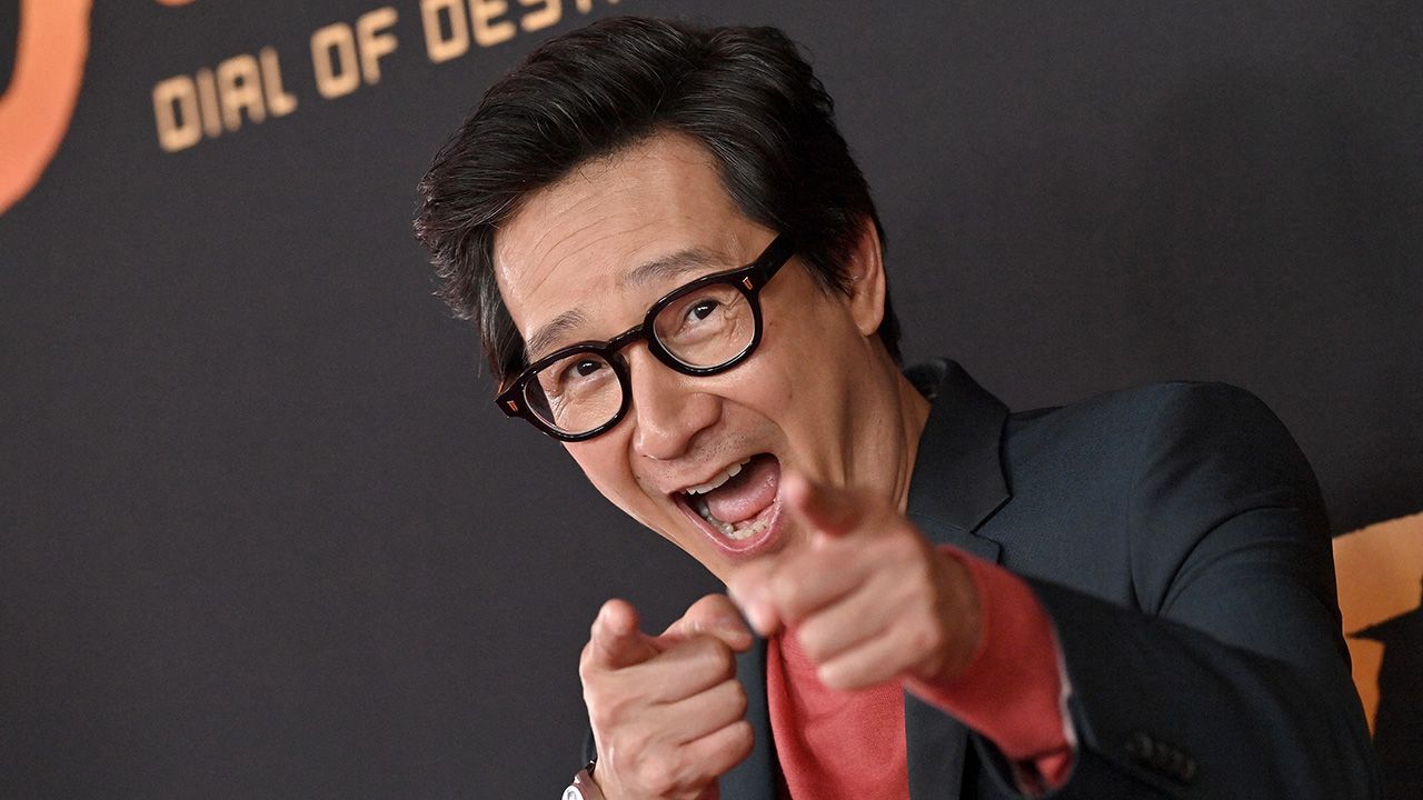 "Tu as grandi !" : Harrison Ford surpris par Ke Huy Quan (Demi-Lune) à ...