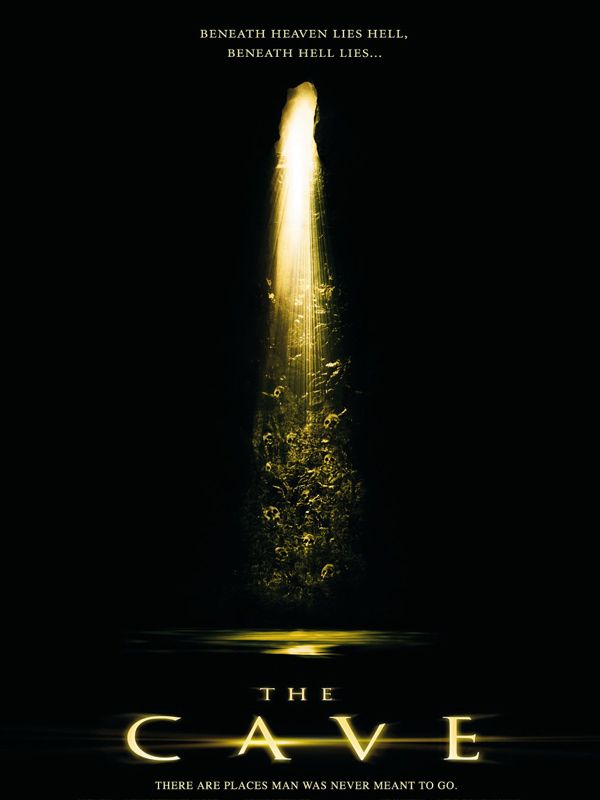 Affiche du film La Crypte - Photo 25 sur 29 - AlloCiné