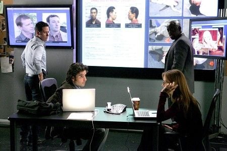 Photo de Alimi Ballard - Photo Diane Farr, Rob Morrow, David Krumholtz ...