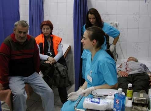 Photo de Cristi Puiu - La Mort de Dante Lazarescu : Photo Cristi Puiu ...