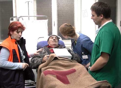 Photo de Cristi Puiu - La Mort de Dante Lazarescu : Photo Cristi Puiu ...