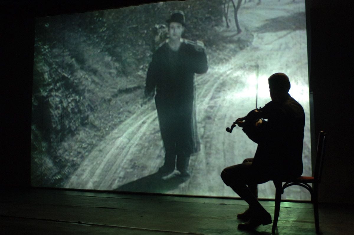 Photo du film Adam Resurrected - Photo 6 sur 17 - AlloCiné