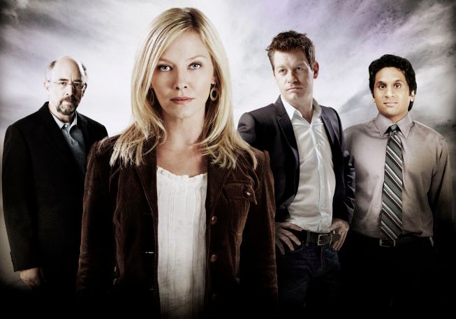 Photo de Richard Schiff - Photo Ravi Patel, Nicholas Bishop, Kelli ...