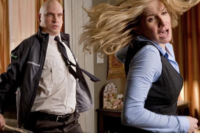 V (2009) : V (2009) : Photo Elizabeth Mitchell - 85 sur 158 - AlloCiné