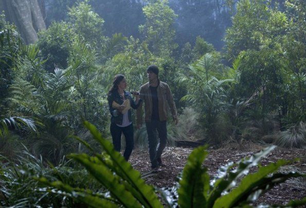 Terra Nova : Terra Nova : Photo Landon Liboiron, Allison Miller - 90 ...