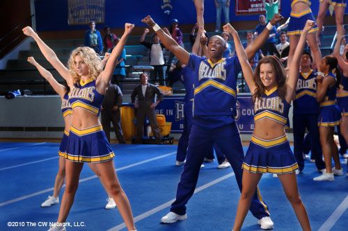 Hellcats : Photo Ashley Tisdale, Aly Michalka, Robbie Jones - 27 sur 30 ...