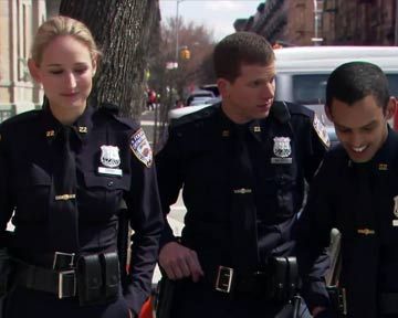 NYC 22 - saison 1 Reportage VO - Vidéo NYC 22 - AlloCiné