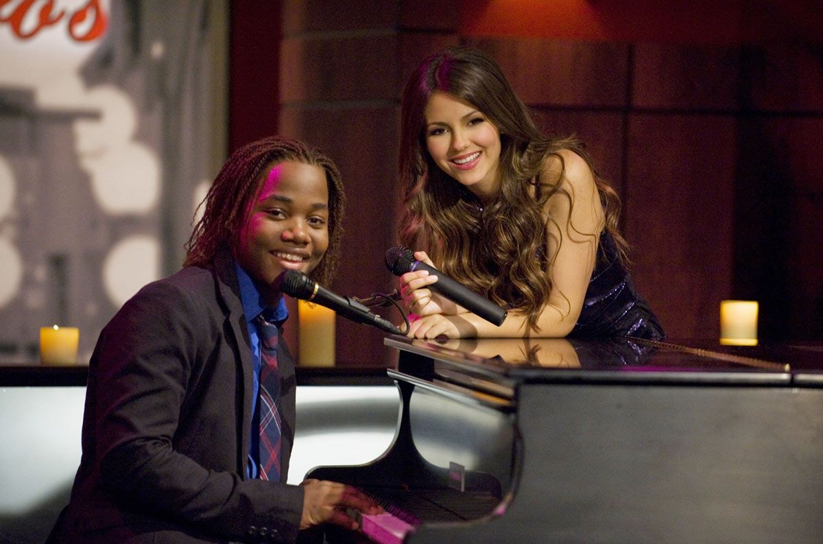 Victorious : Victorious : Photo Leon Thomas III, Victoria Justice - 19 ...