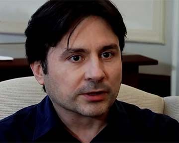 Interview exclusive de Pierre Lacan: Pierre Lacan Interview : Légitime ...