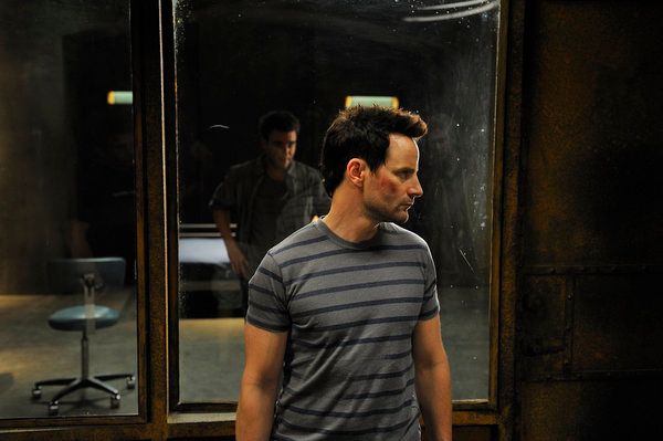 Photo de Ryan Robbins - Sanctuary : Photo Robin Dunne, Ryan Robbins ...