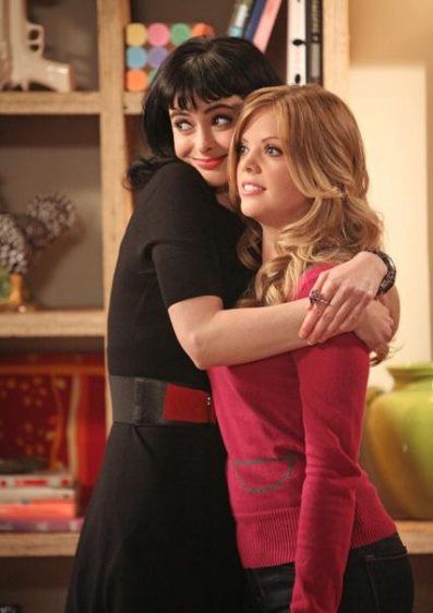 Photo de Krysten Ritter - Don't Trust The B---- in Apartment 23 : Photo ...