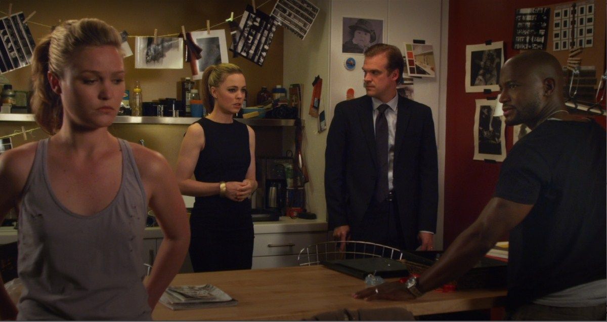 Photo du film Between Us - Photo 3 sur 8 - AlloCiné