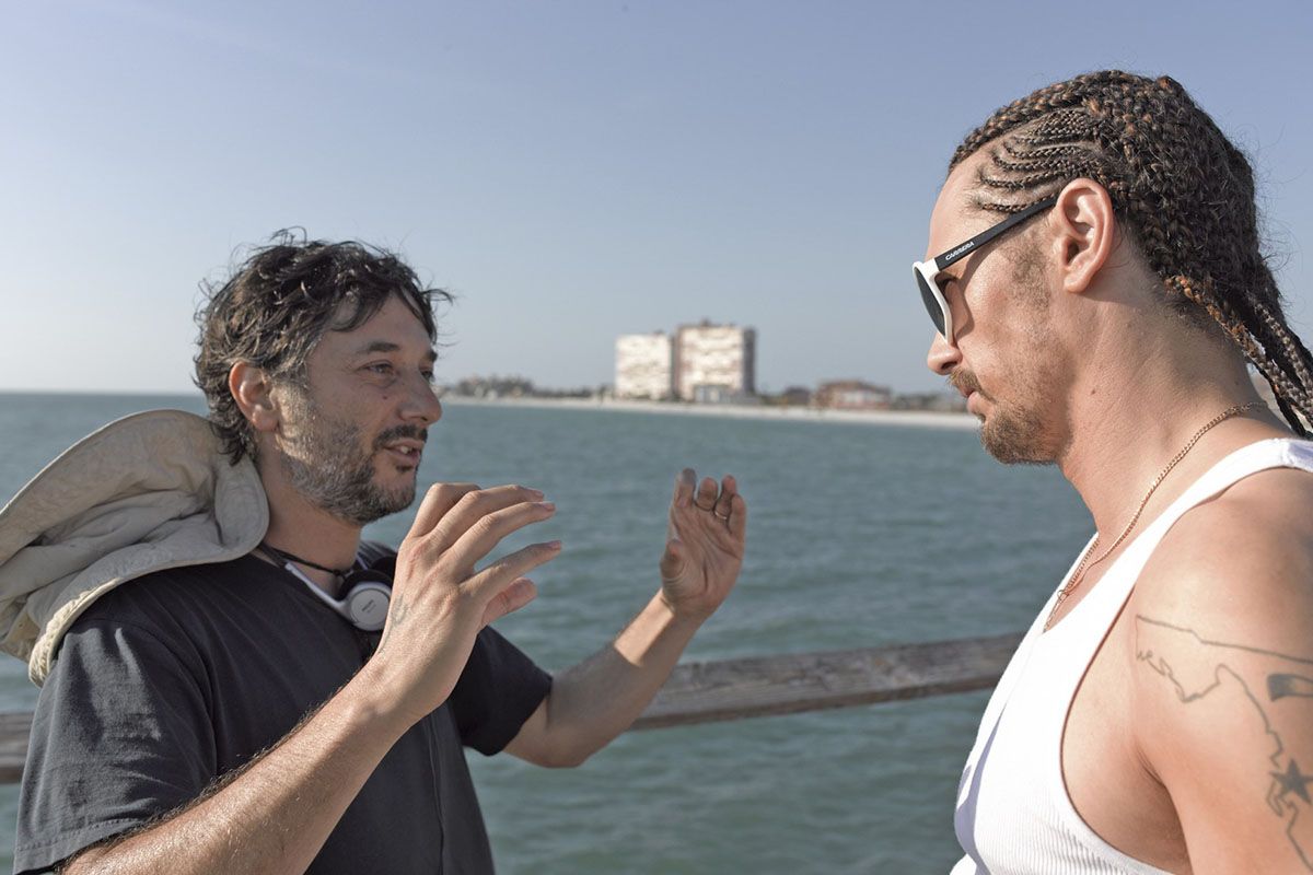 Photo de James Franco - Spring Breakers : Photo Harmony Korine, James ...