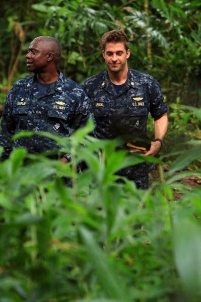 Last Resort : Last Resort : Photo Scott Speedman, Andre Braugher - 74 ...
