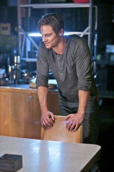 Photo de Jay Ryan (III) - Beauty and The Beast (2012) : Photo Jay Ryan ...