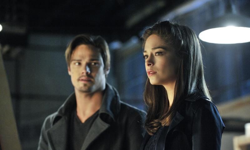 Photo de Jay Ryan (III) - Beauty and The Beast (2012) : Photo Kristin ...