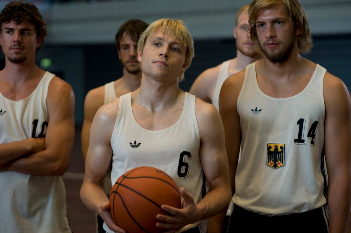 Photo de Max Riemelt - Playoff : Photo Max Riemelt - Photo 100 sur 112 ...