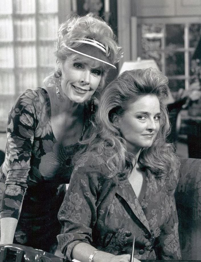 Photo de Stella Stevens - Photo Robin Mattson, Stella Stevens - AlloCiné