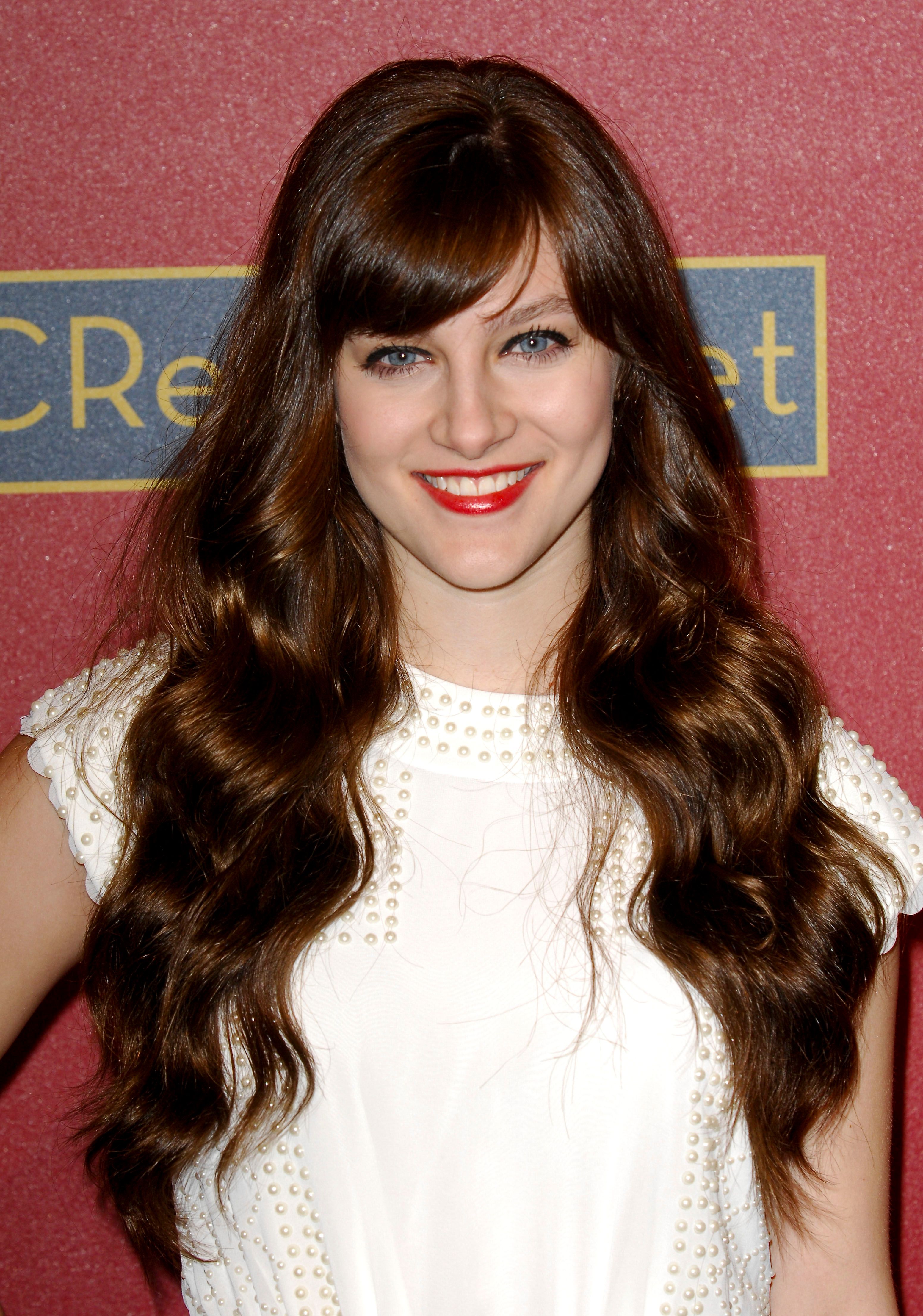 Qui est Aubrey Peeples, l'héroïne du film musical Jem et les ...