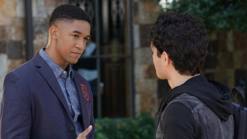 Legacies : Matt Donovan (Zach Roerig) de retour sur les photos du ...