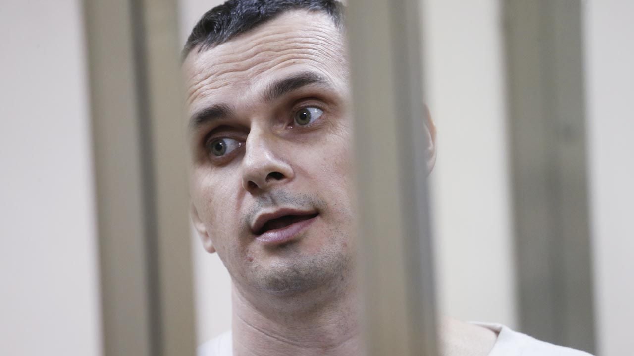 Un premier pas vers la libération du cinéaste ukrainien Oleg Sentsov ...
