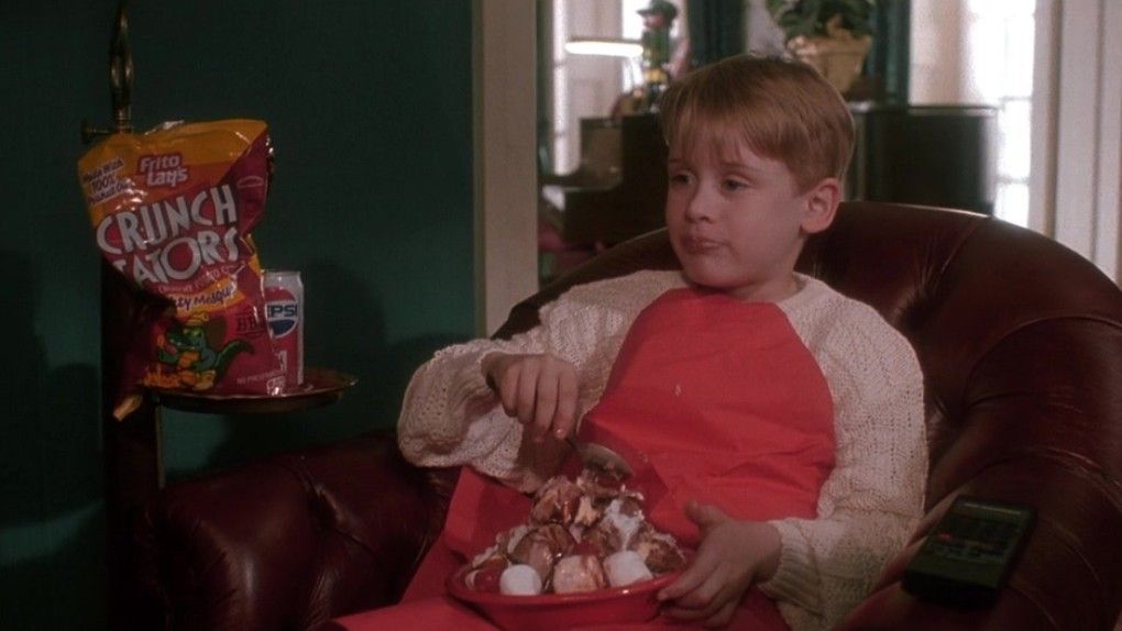 QUIZ Cinéma - Qui regarde la télé dans ces films ? - AlloCiné