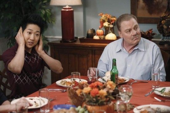Photo de Tim Jo - The Neighbors : Photo Stacy Keach, Tim Jo - Photo 5 ...