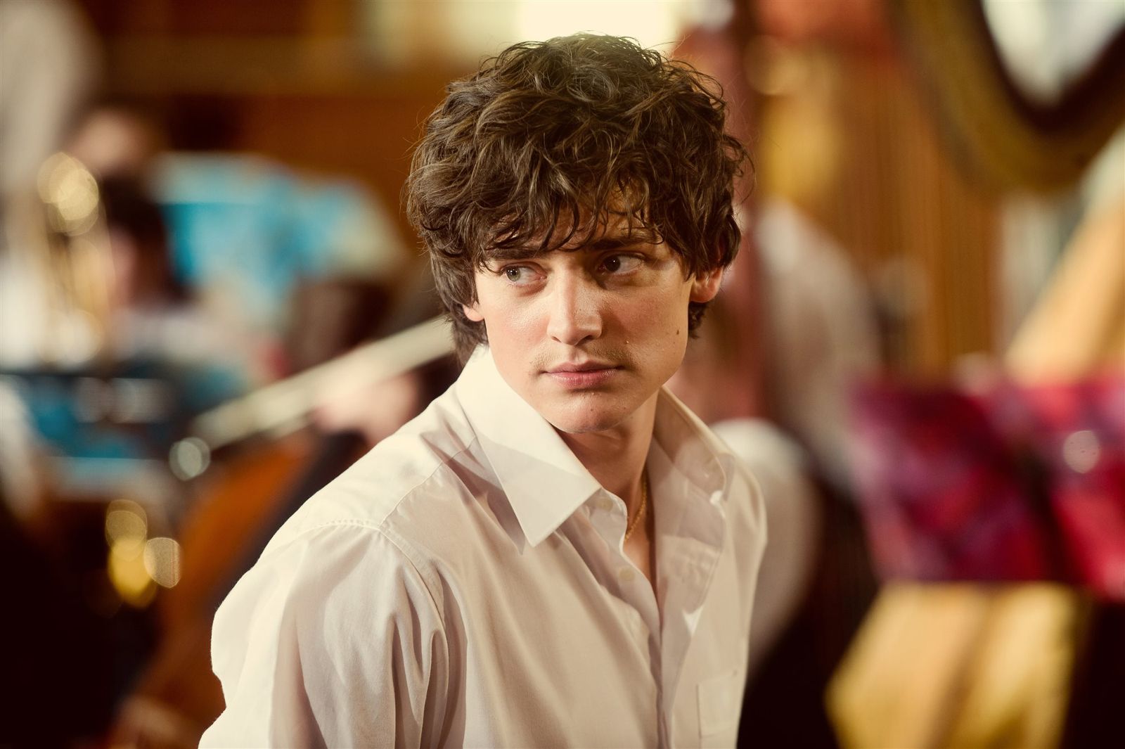 Photo de Aneurin Barnard - Hunky Dory : Photo Aneurin Barnard - Photo ...