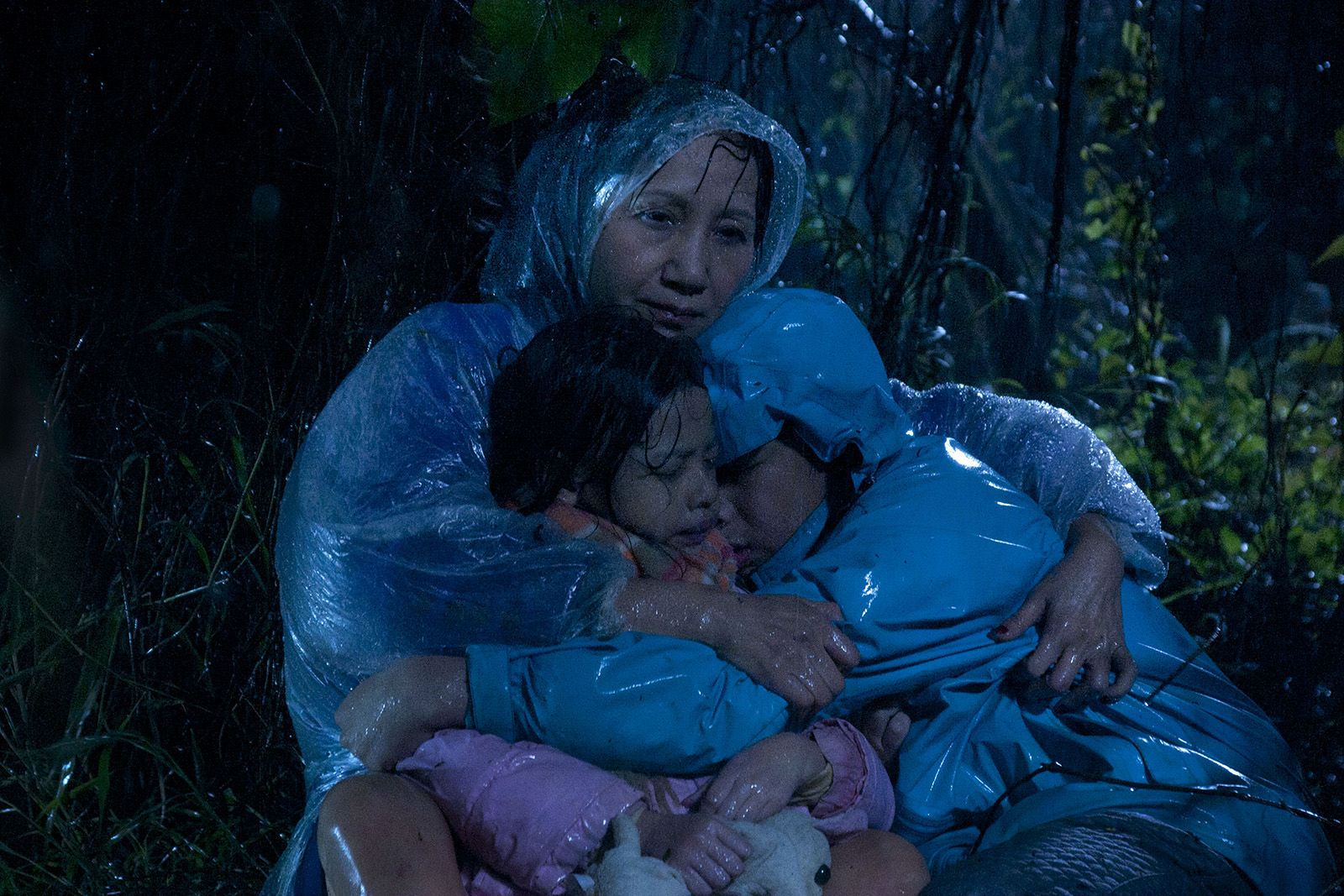 Photo de Lee Yi-Chieh - Les Chiens errants : Photo Shi Chen, Lee Yi-Chieh, Lee Yi-Cheng - Photo ...