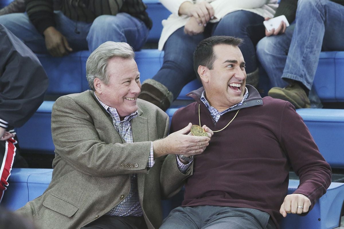 Modern Family : Modern Family : Photo John Heard, Rob Riggle - 681 sur ...